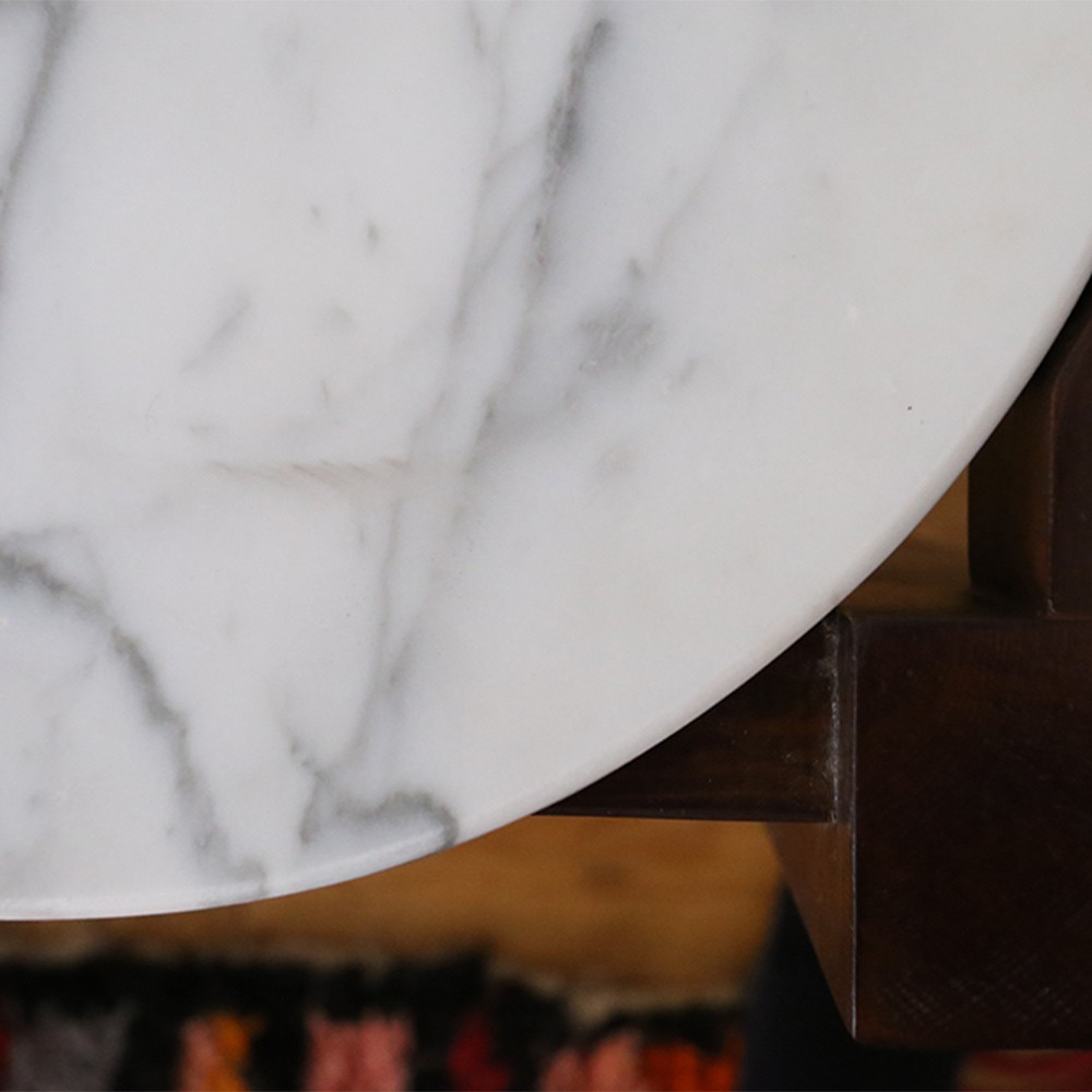 Sofa-Ende aus Marmor und Holz